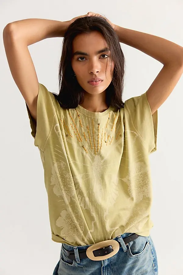 TRICIA FIX Erika Embroidered Tee
