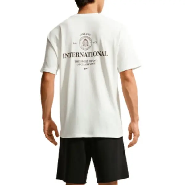 Nike T-shirt