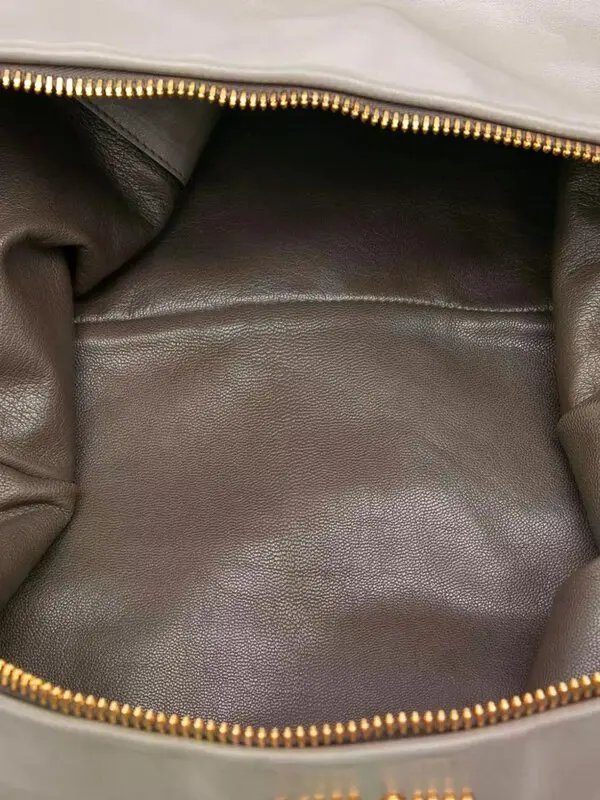 Miu Miu 2010-2026 Soft Calf Cloud Hobo Travel Bag