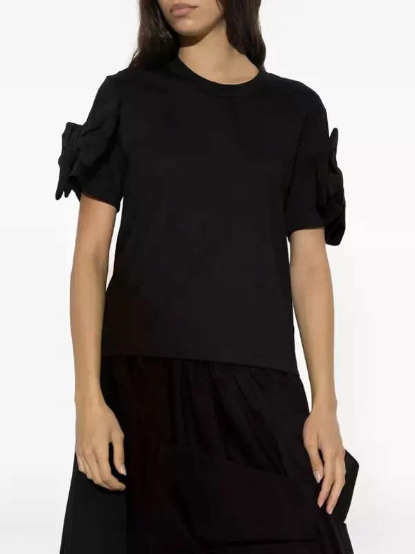 Noir Kei Ninomiya Bow-appliqué T-shirt