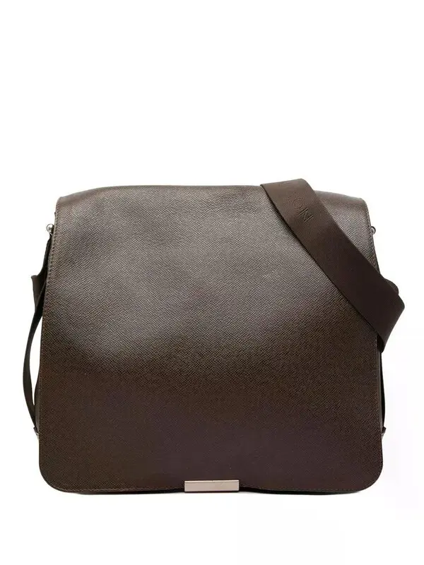 LOUIS VUITTON 2004 Taiga Viktor Crossbody Bag