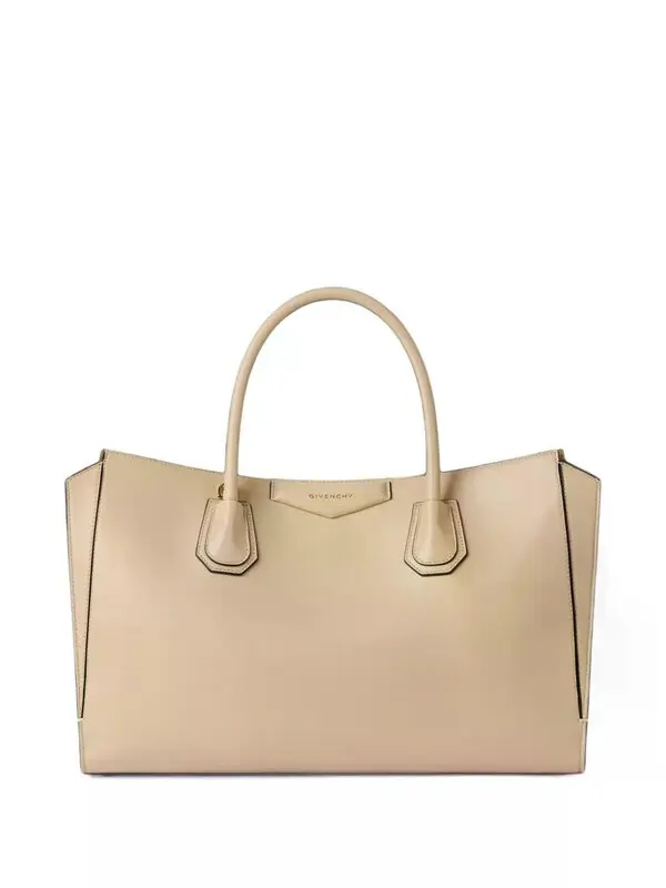Givenchy Medium Antigona Catchall Bag In Shiny Grained Leather