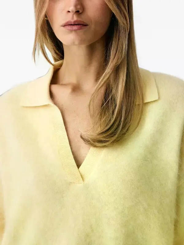 VICOLO V-neck Sweater