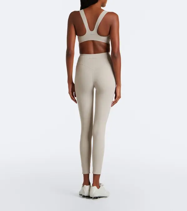 NIKESKIMS Studio Stretch Sports Bra