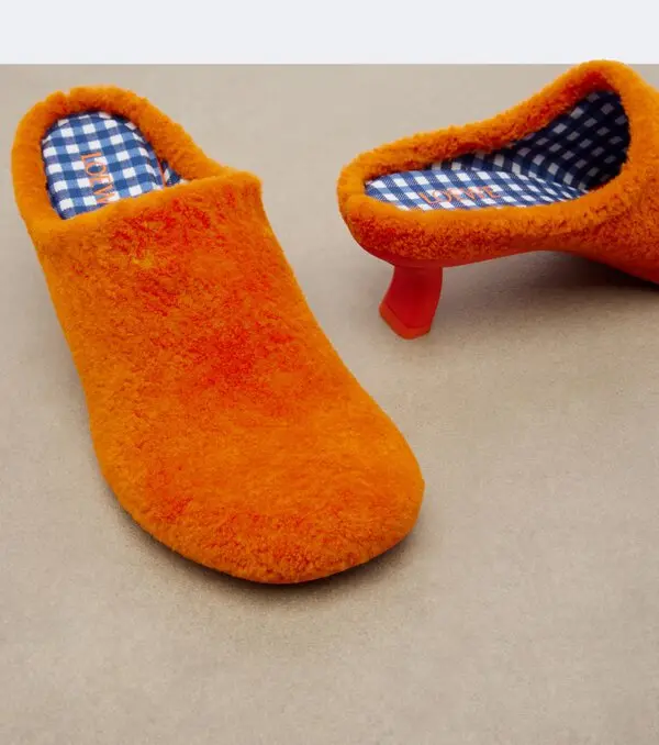 Loewe Dive Shearling Mules - Orange