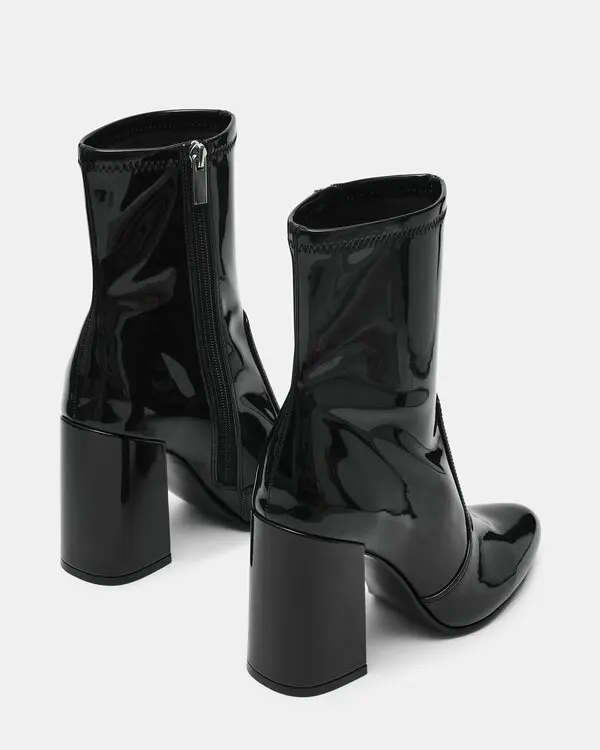 Steve Madden Aubrena Block Heel Booties