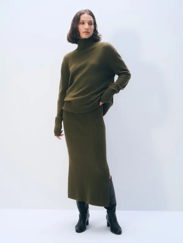WHITE & WARREN Cashmere Midi Skirt In Size - Deep Olive