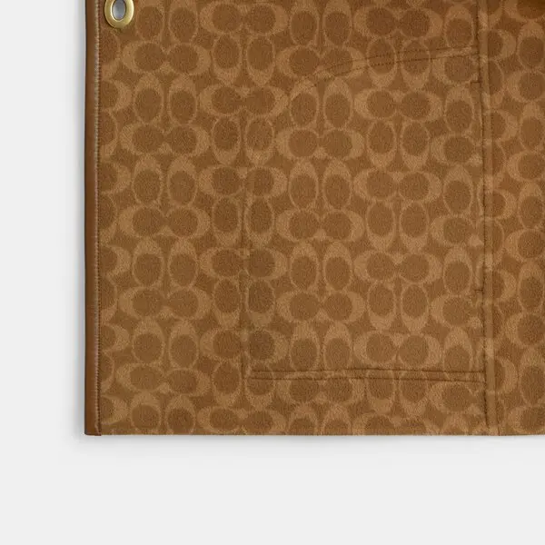 COACH Turnlock Cape - Camel