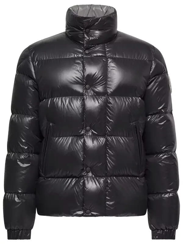 Moncler Short Bendola Down Jacket In Lacquered Nylon