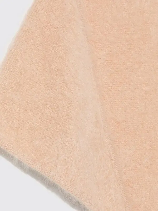 Soft Goat Asymmetrical Cashmere Scarf With A V-shaped Hem - Camel
