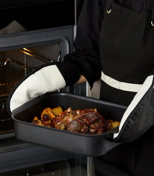 LE CREUSET Aluminium Roasting Tray
