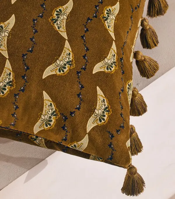 SOHO HOME Deklan Cushion