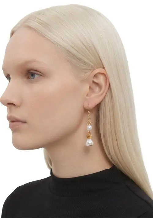 AREA STARS Deepti Pearl Chain Earrings - Gold