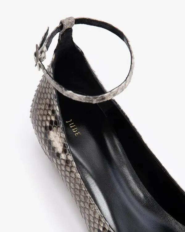 JUDE Mode Ballerina In Stone Python Leather