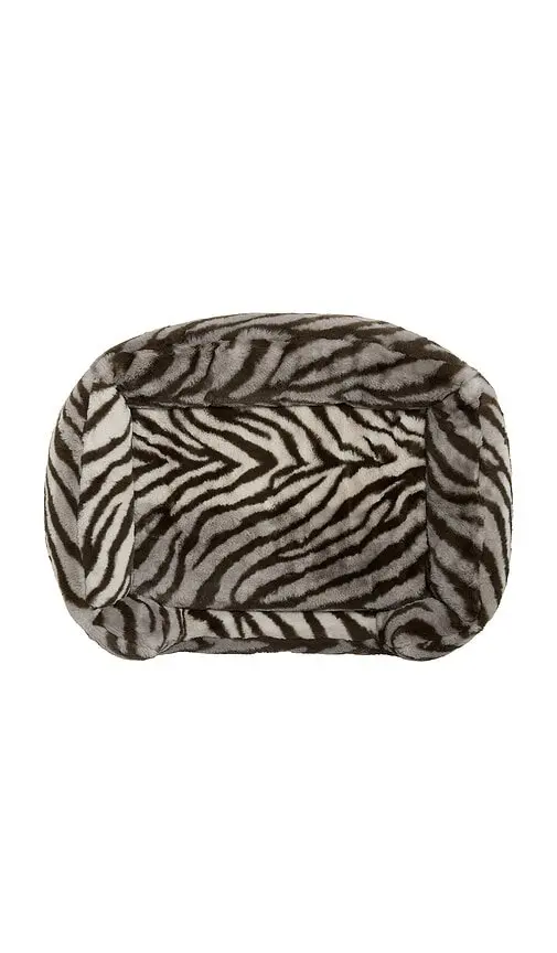 LOLA BLANKETS Medium Pet Bed In Multi - Zebra