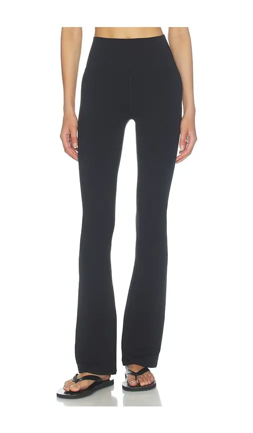 Vuori Allthefeels Slim Flare Legging