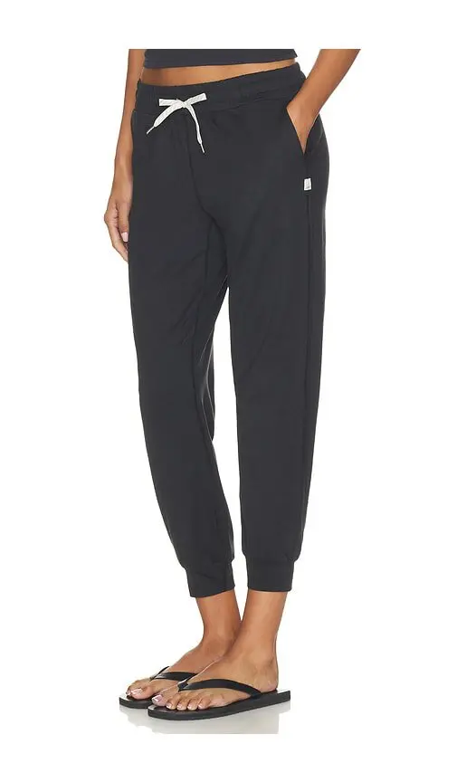 Vuori Performance Jogger In Black