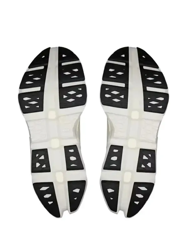 On Cloudmonster 3 Hyper Sneakers - Black