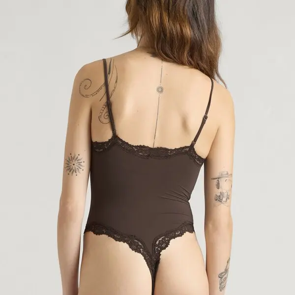 SKIMS Fits Everybody Lace Cami Bodysuit - Espresso