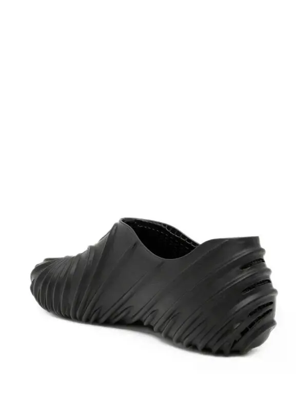 ALIVEFORM Dermis Sneakers
