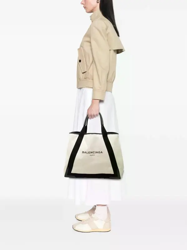 Balenciaga 2017 Canvas Navy Cabas M Tote Bag - White