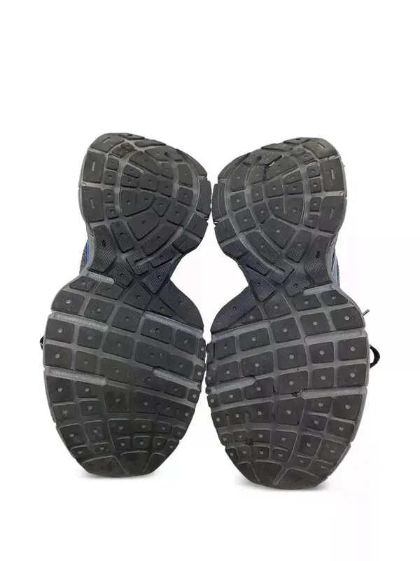 Balenciaga 3xl Distressed Sneakers - Black