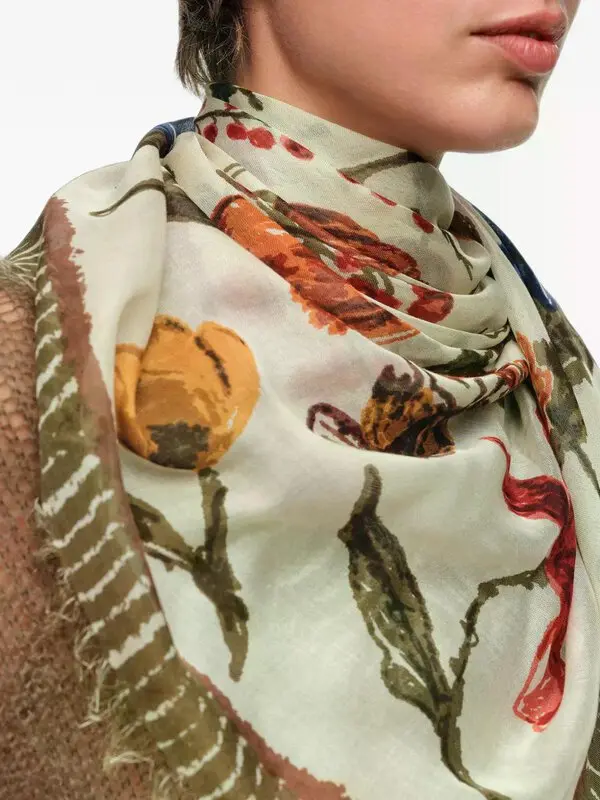 Bimba Y Lola Flowers And Bees Shawl