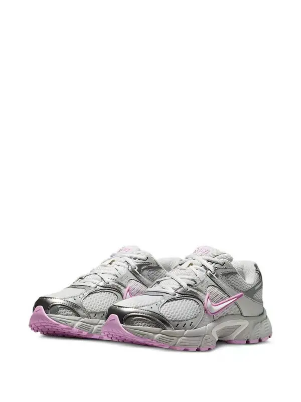 Nike V5 Rnr Sneakers