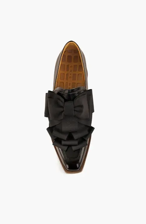 Chie Mihara Casame Patent Leather Elastic-strap Pump
