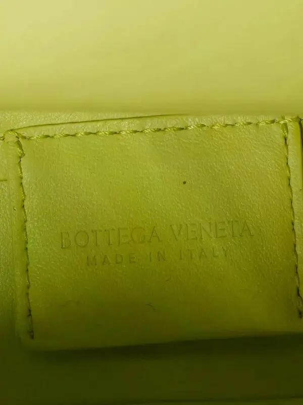 Bottega Veneta Small The Point Triangle Handbag - Green