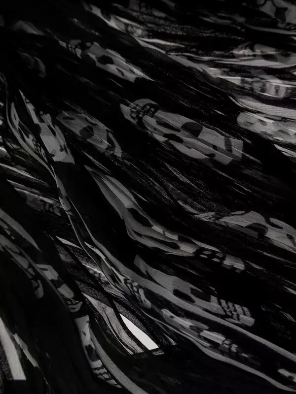 Alexander McQueen Skull Crinkled Scarf - Black