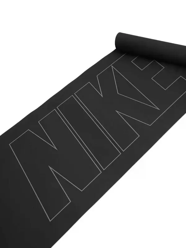 Nike Logo-print Toga Mat