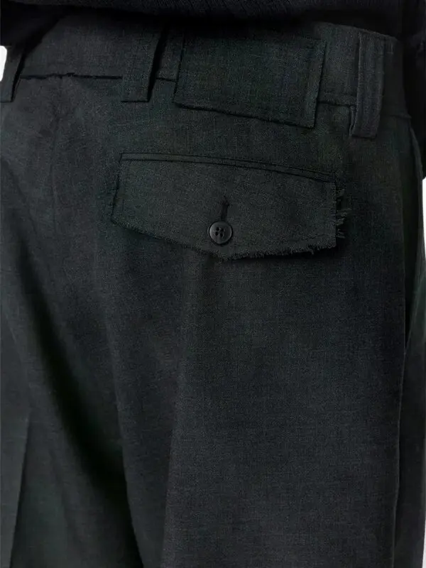 MFPEN Pleated Frayed-edge Trousers