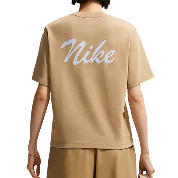 Nike T-shirt