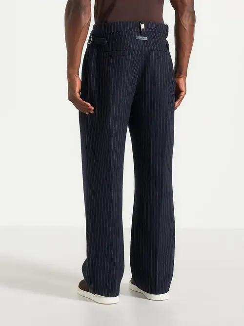 Manière De Voir Dorian Wool Pinstripe Pleated Trousers - Navy