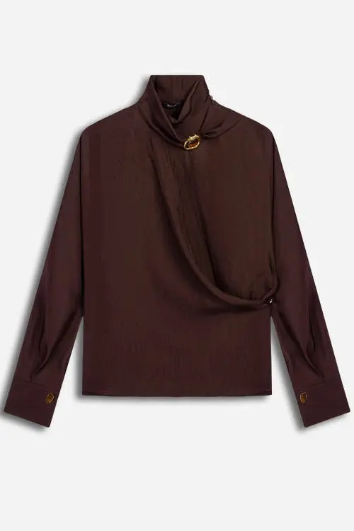 NOCTURNE Stone Accessory Stand Collar Blouse