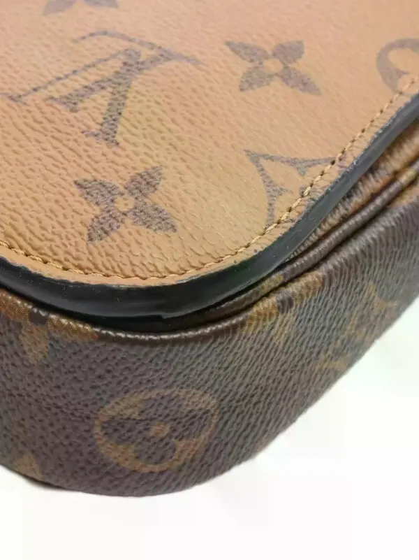 LOUIS VUITTON 2020s Pochette Metis Mm Handbag - Brown