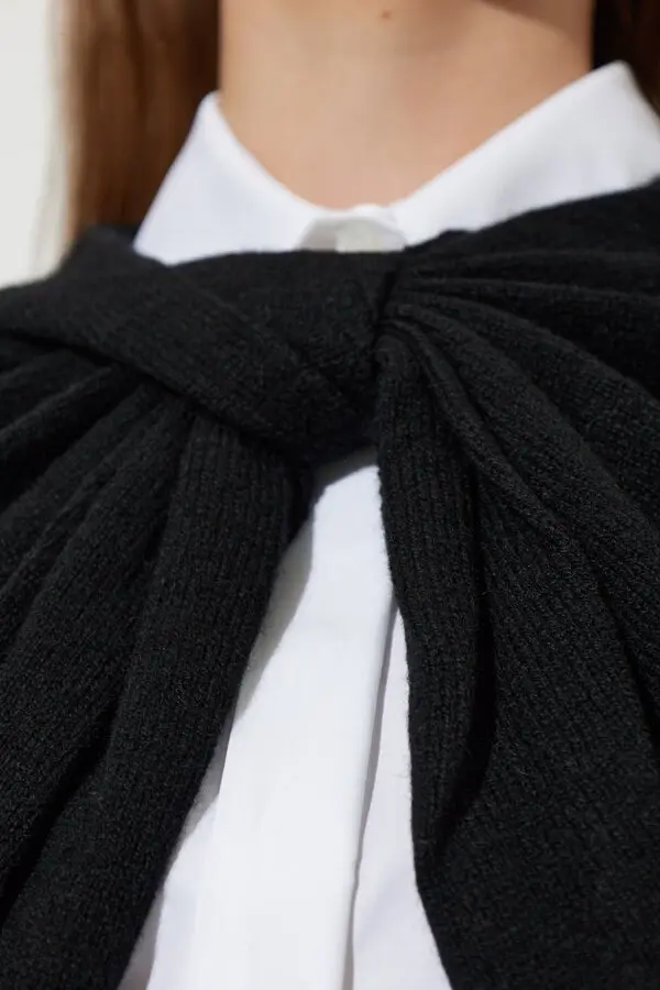 BY MALENE BIRGER Wool Poncho ‘pinne