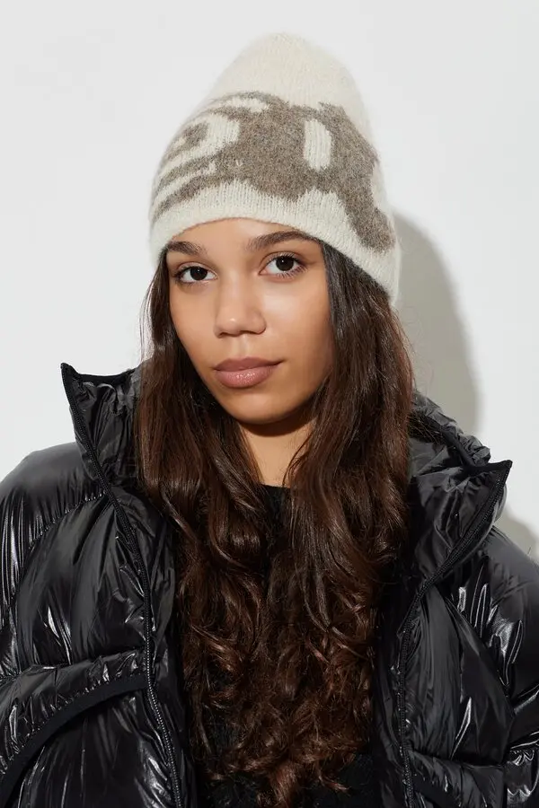 ROA Logo Beanie Hat - Cream
