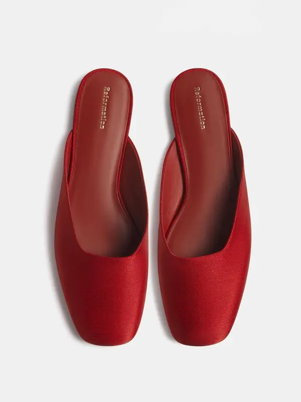 REFORMATION Inez Flat Mule Textile - Red