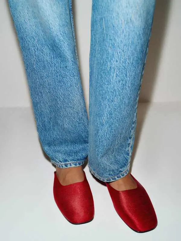 REFORMATION Inez Flat Mule Textile - Red