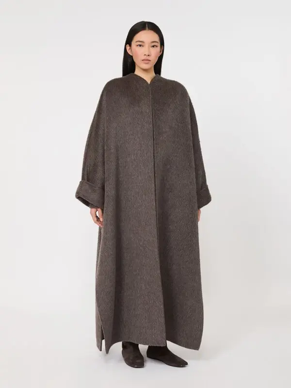 Max Mara Oversized Coat In Camel And Mohair - Mud