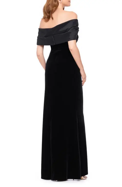 Betsy & Adam Off The Shoulder Ruched Velvet Gown
