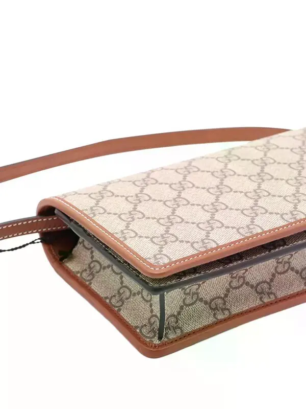 Gucci 2000-2015 Gg Supreme Emblem Wallet On Strap Crossbody Bag