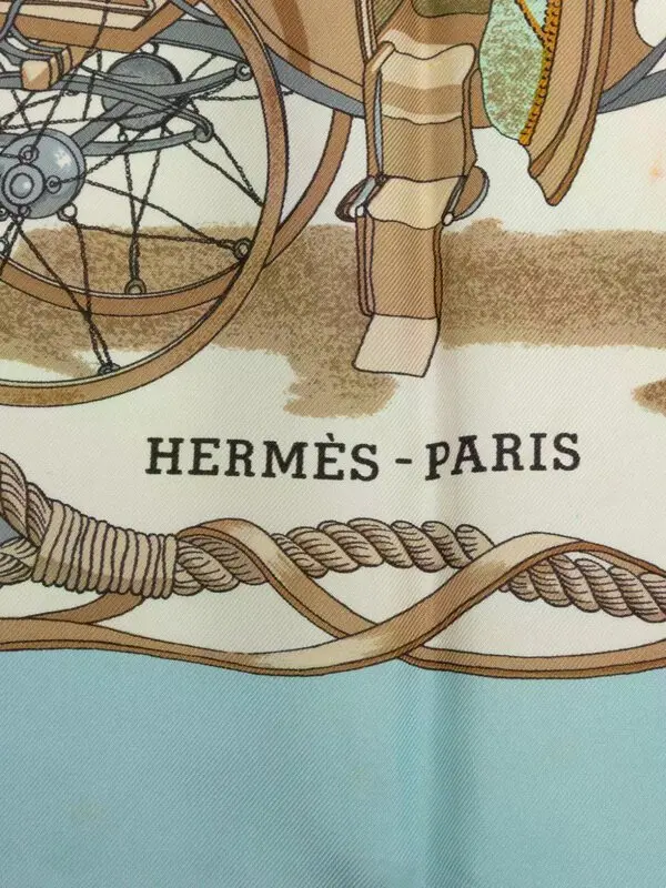 Hermès 1990-2010 Musee Silk Scarf 90 Scarves
