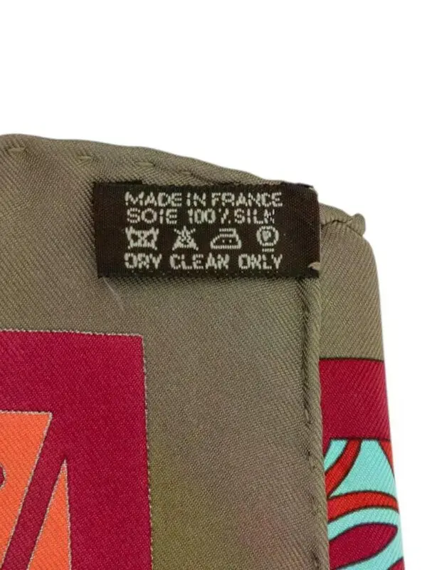 Hermès 2010-2026 Geometrie Cretoise Silk Scarf 90 Scarves - Brown