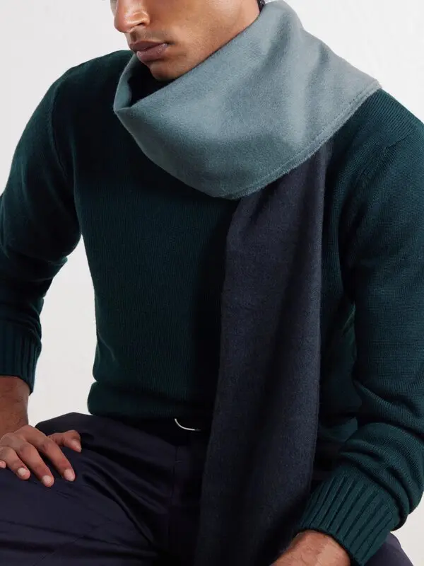 Johnstons Of Elgin Umbra Fringed Cashmere Scarf