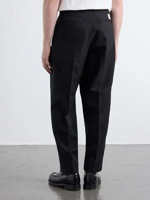 NEIGHBORHOOD Tapered Pleated Twill Trousers