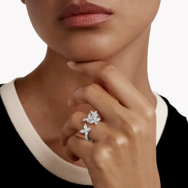 Graff Classic Butterfly Petite Diamond Ring