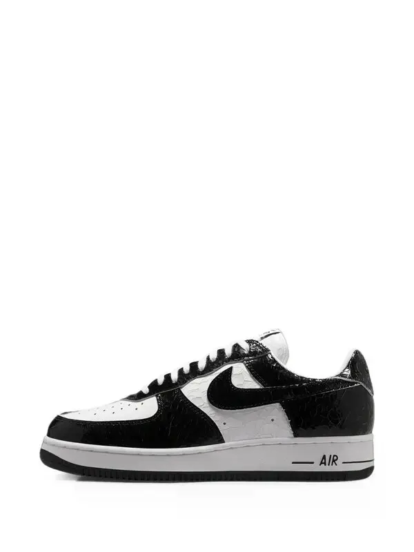 Nike Air Force 1 Cracked Leather Sneakers